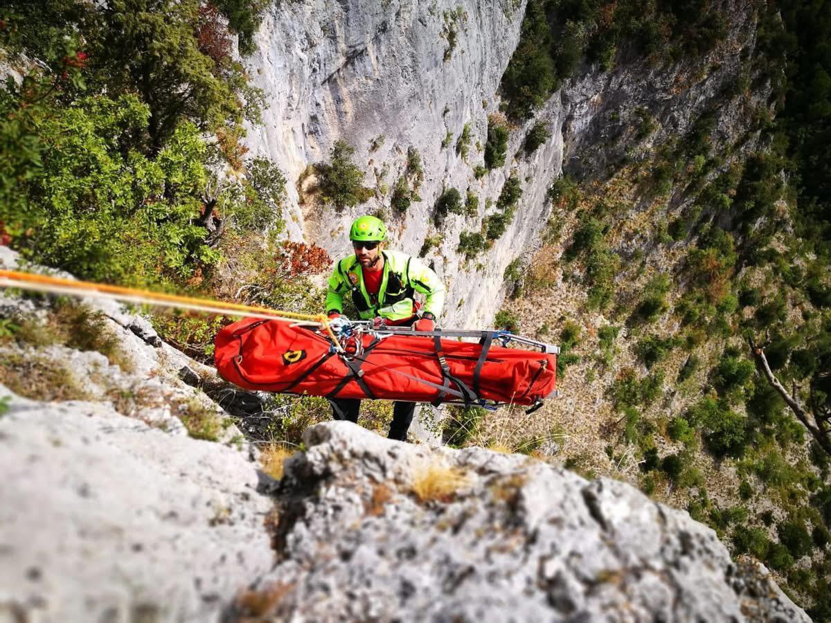 Padre e figlio morti in Alto Adige dopo una caduta da un sentiero ...